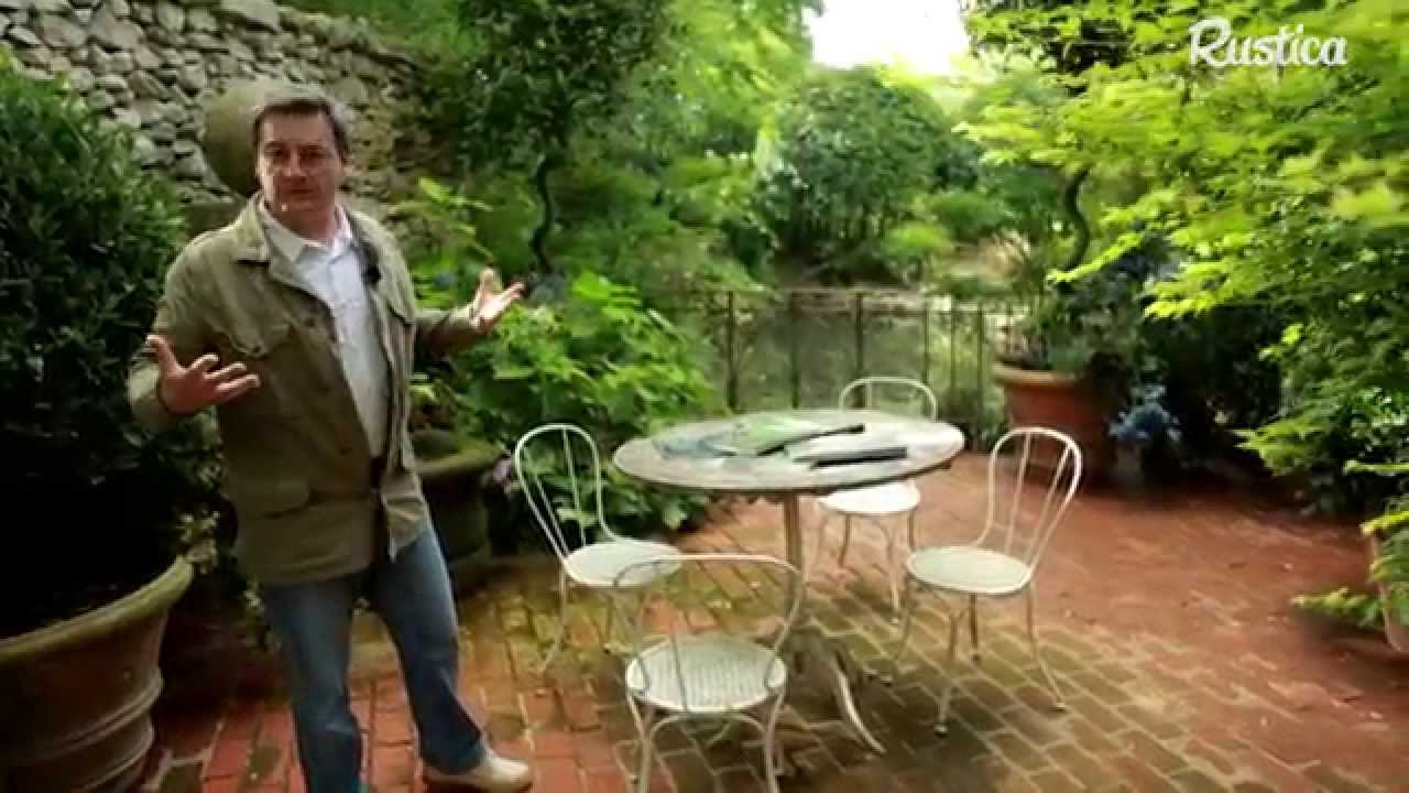 Arrange a courtyard