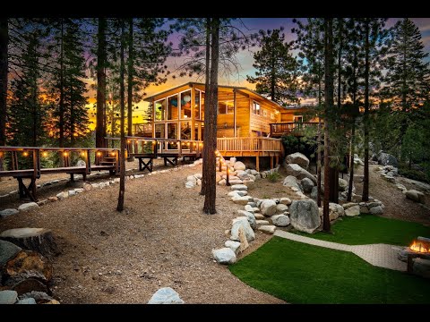 Log cabin near Heavenly ski with best hot tub in Lake Tahoe! 3 bedroom 4 bath, lake view!