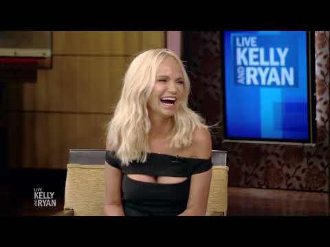 Kristin Chenoweth Plays a Villain in "Schmigadoon!"