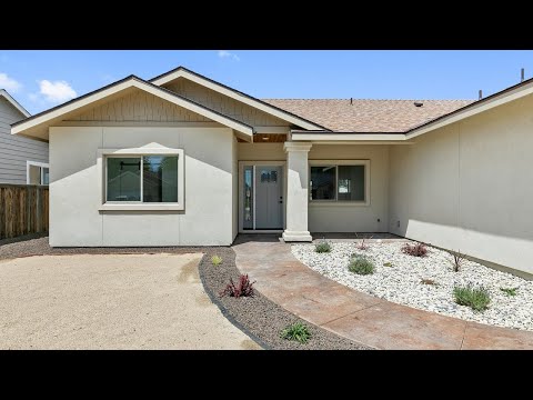 429 Dog Leg Dr, Fernley, NV