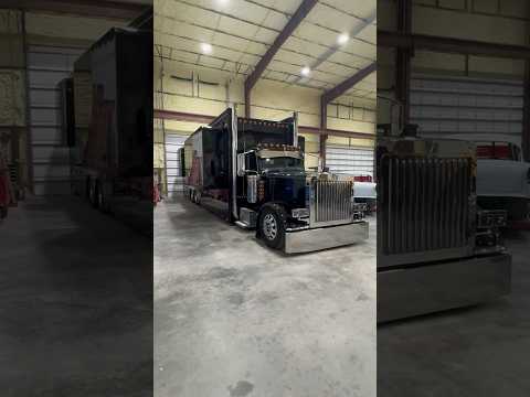 Millionaire Motorcoach 1492 #custom #peterbilt #luxury #motorcoach #millionaire #rvlife #money #lux