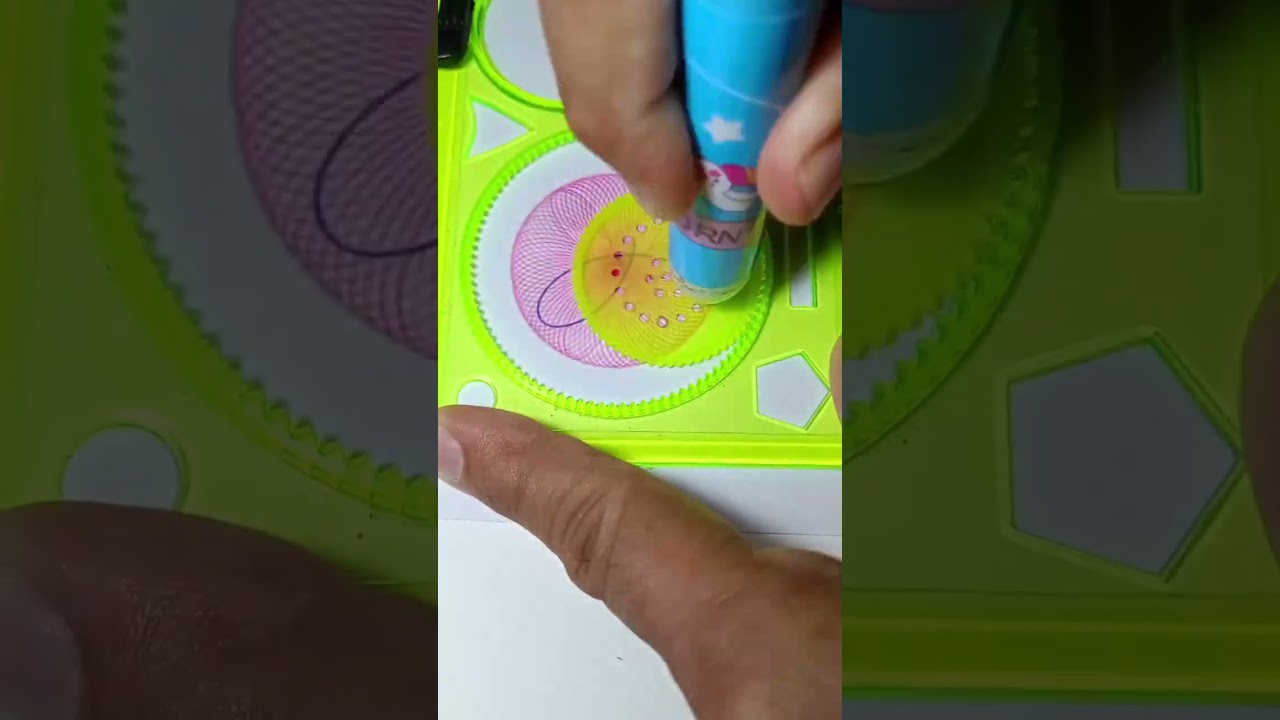 Amazing Spirograph Art #soothingrelaxation #asmr #peaceofmind #spirograph