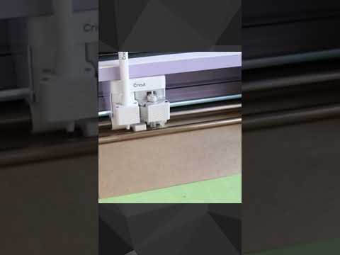 What is Scoring? - Score with the Cricut Machine - DonSVG.com - #cricut #cricuttips