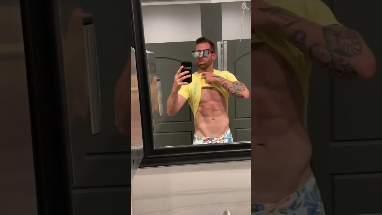 Six pack abs mirror selfie