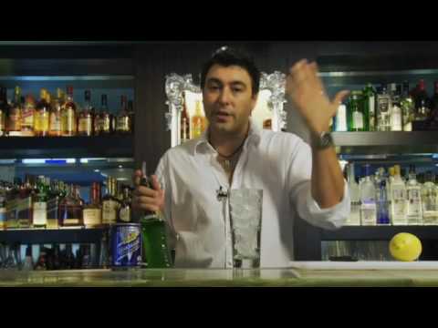 How to make a cocktail with MIDORI liqueur. "MIDORI Lemonade"