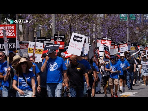 Hundreds rally in Los Angeles in support of Hollywood writers