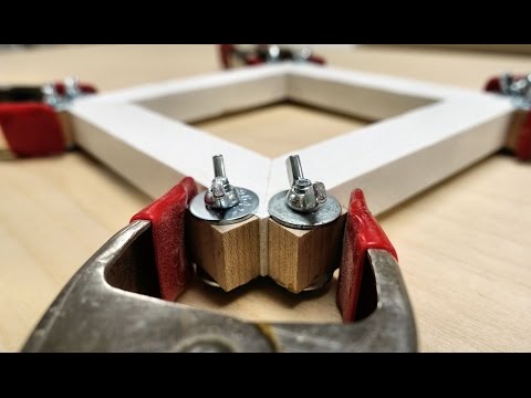 An Easy Way To Clamp Corners When You're Building a Picture Frame
