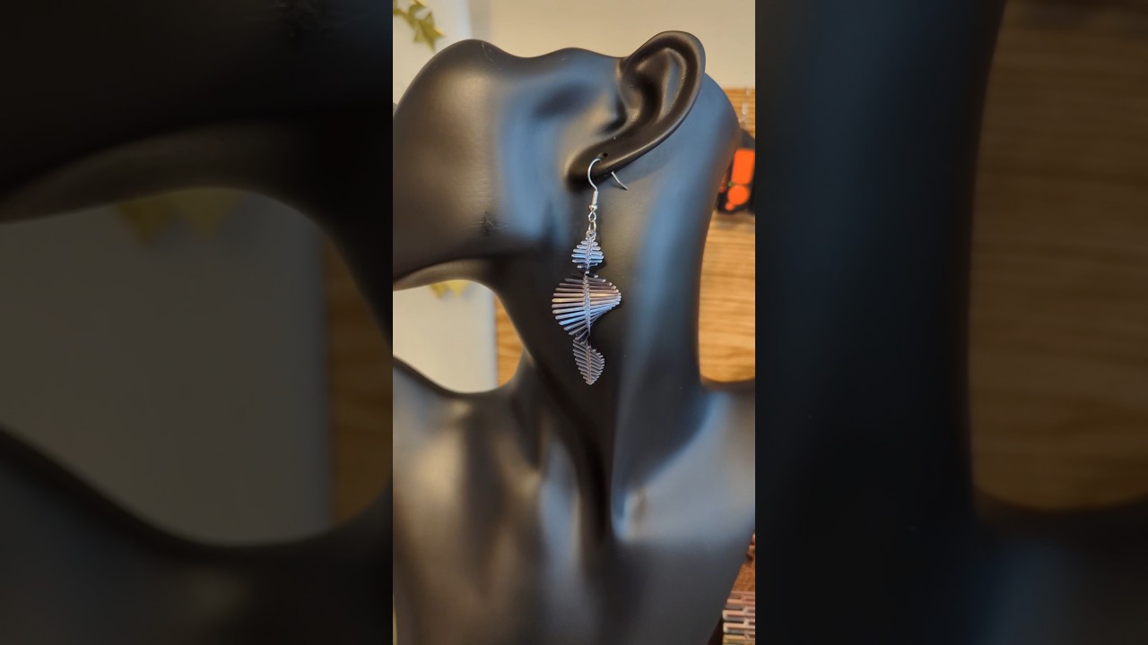 3d printed spiral helix earrings #3dprinted #earrings #spiral #helix