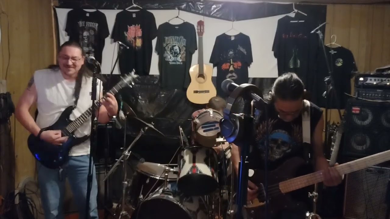 Rez Distortion with just jamming and trying new equipment 