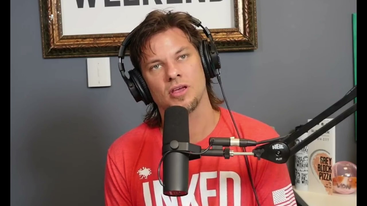 Theo Von talks about the midget