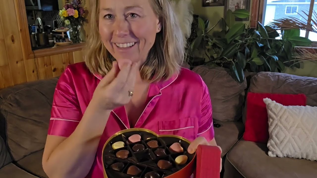 The Strawberry is my Favorite | Godiva Gold Heart Belgian Chocolate Box, Assorted Chocolates