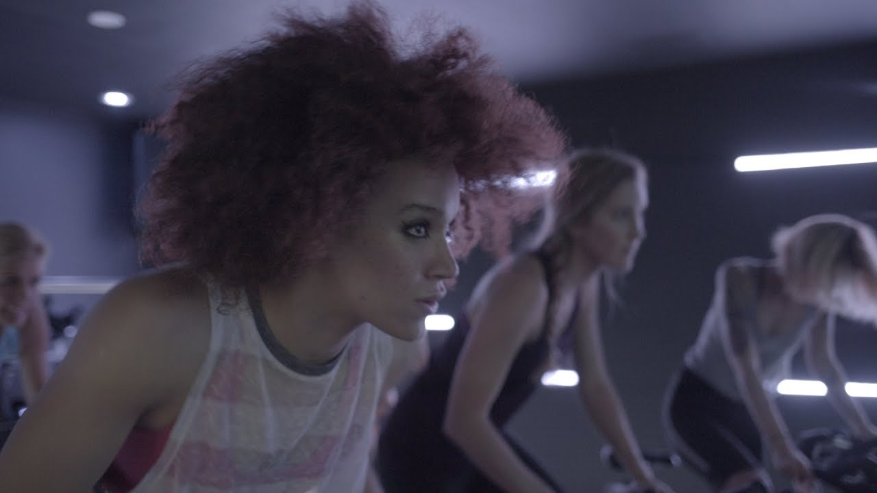 6 Reasons You Should Take an Indoor Cycling Class