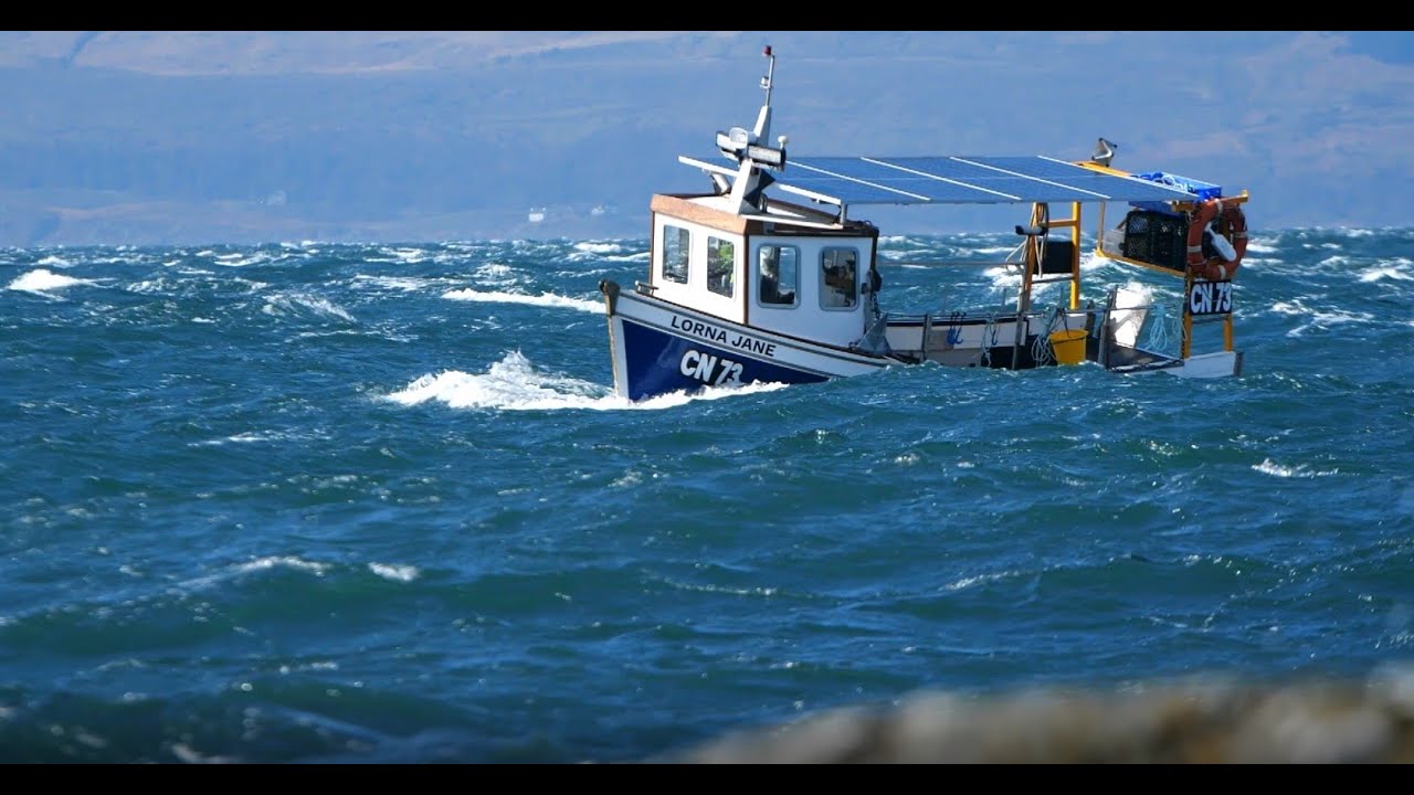 An all electric Lobster fishing boat   Watch It Work  Lorna Jane.