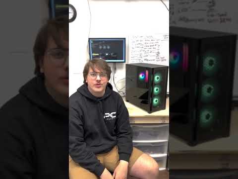 Plugging a PC into a $5 power strip! #shorts