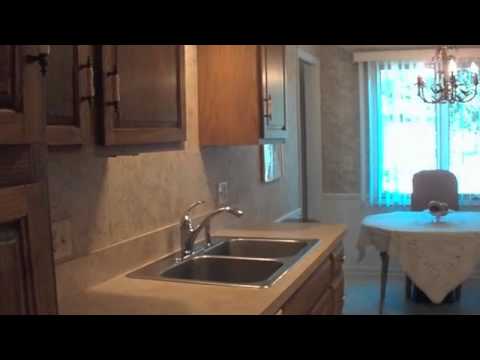 924 Grenoble, Unit C, Lansing, Michigan 48917