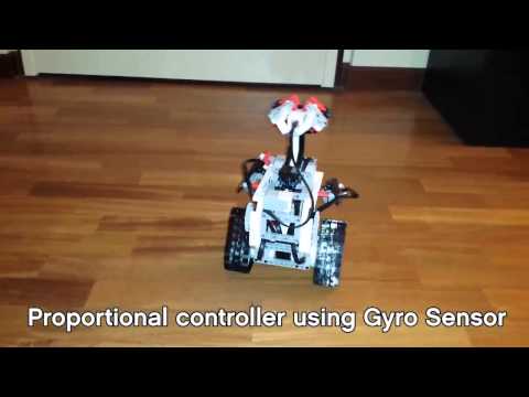 LEGO WALL-E robot driving perfectly straight (LEGO MINDSTORMS 45544)