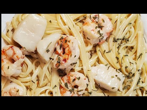 HOW TO MAKE CREAMY SHRIMP & SCALLOP LINGUINE PASTA RECIPE