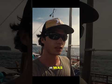 Dangerous Engine Failure at Sea! 😬 🌊 #wildbrothers #danger #ocean #sailing #failure #indonesia #boat