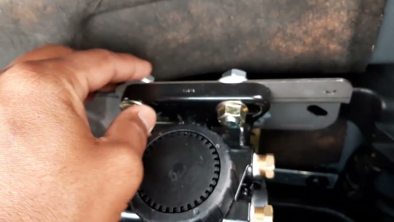 Mitsubishi Pajero secondary fuel filter install