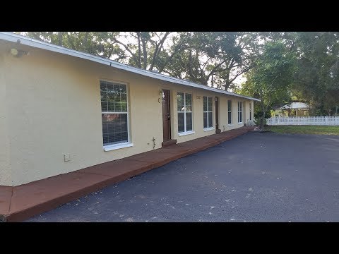 St.Pete Rental - 3047 57th Ave N - 2/1 (Part of a Triplex)