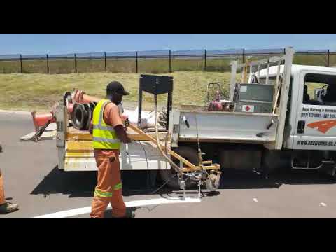 How road signs are painted | Road Markings South Africa | Neat Roads