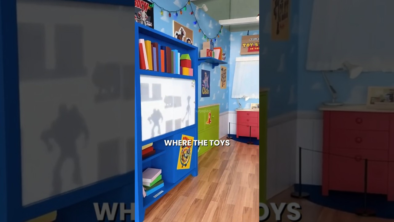 Woody & Buzz BREAK OUT and DANCE inside a Cabinet 😳✨🇯🇵