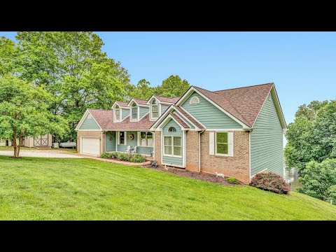 900 Lakemount Dr, Moneta, VA
