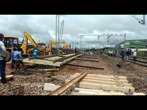 Manual 1 in 12 point crossing insertion at Navur station of Hubli division South western railway