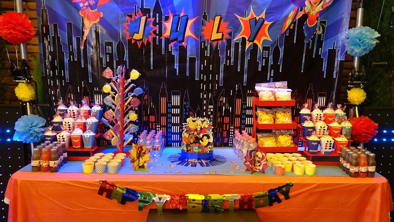 Realizando pequeña candy bar con el kit imprimible de July Love