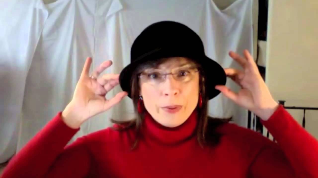 Cloche Hat - Would I Wear That?