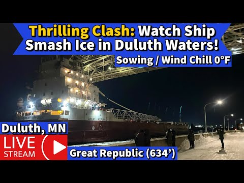 ⚓️Thrilling Clash: Watch Ship Smash Ice in Duluth Waters!