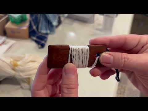 Measuring yarn: wraps per inch