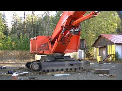 Madill 4800 & John Deere 992D Roadbuilder