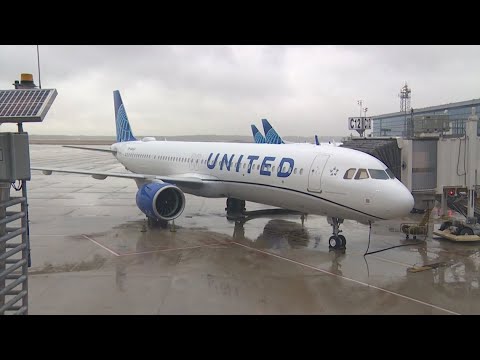 Bush, Hobby Airports to be closed Tuesday due to arctic blast