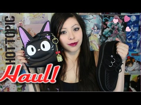 Gothically Inclined Hot Topic Haul! (Alice in wonderland, creepers and Iron fist!)