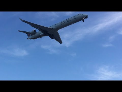 Air Canada Express (Jazz) CRJ-900 Landing At San Diego!