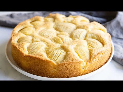 German Apple Cake (Versunkener Apfelkuchen) | + homemade whipped cream