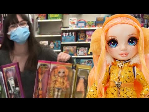 WINTER BREAK POPPY!! The best so far!! Rainbow High doll unboxing and review!!
