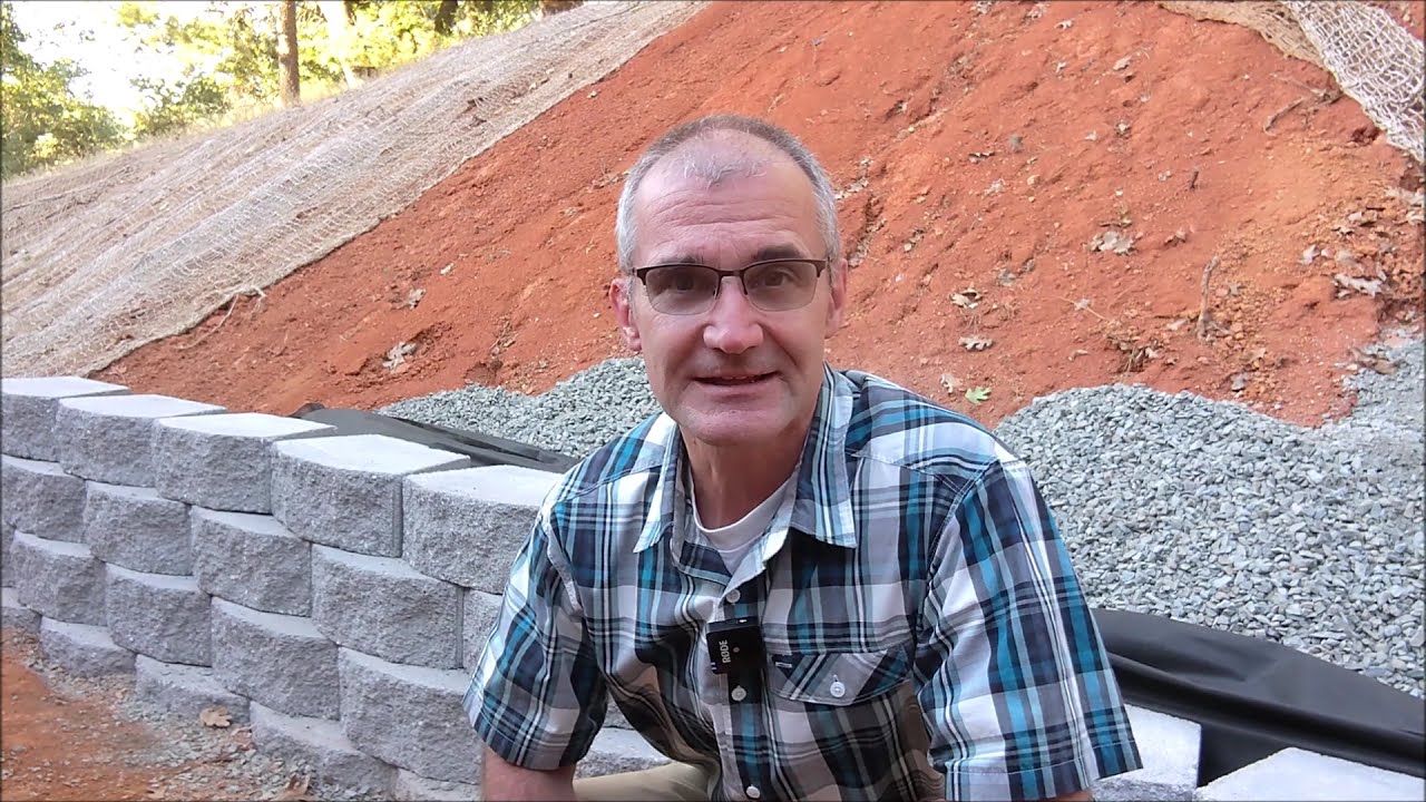 How to Estimate Materials for a Block Retaining Wall