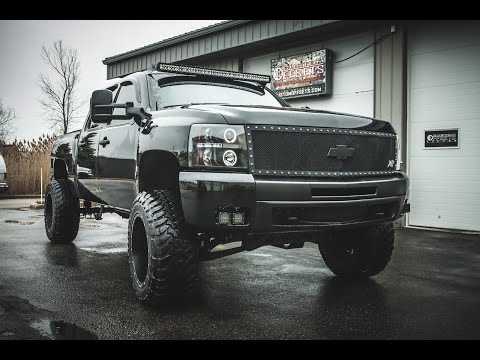 Spotlight - 2010 Chevy Silverado 1500 with 7.5" lift, 20x12's, and 35's