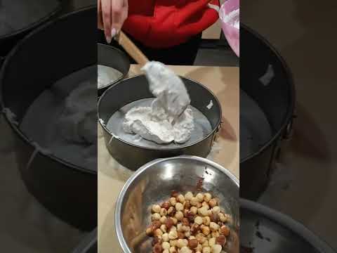 ΠΠΈΠ΅Π²ΡΠΊΠΈΠΉ Π’ΠΎΡΡ - Kiev Cake
