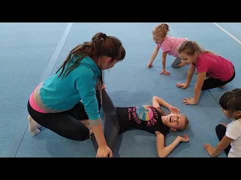 Wow😱Extremely stretching in rhythmic gymnastics with coach (CRY😭) | Видео