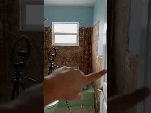 Beach Bungalow Flip! Guest bathroom update! More demo! Green vintage tub!
