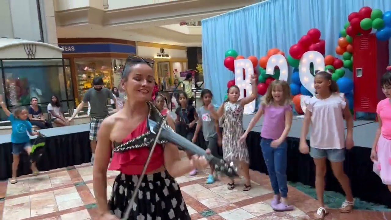 Hire Lexey - Violinist in Palm Beach, FL | GigSalad