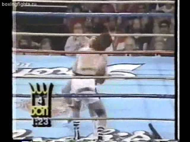 Julio Cesar Chavez vs Ruben Castillo - 19th April 1985 Historical ...