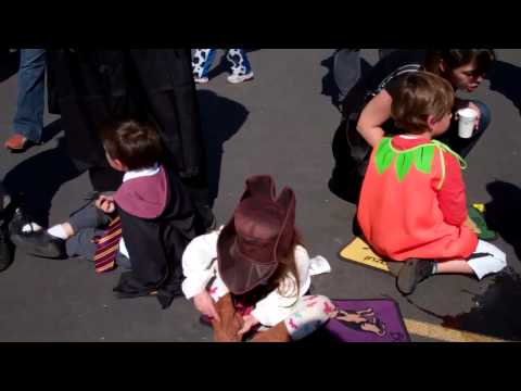 Kentwood Elementary Halloween Parade 2011