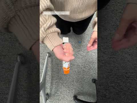 Learn how to use an Epipen with this quick tutorial! #firstaid #tips #allergies
