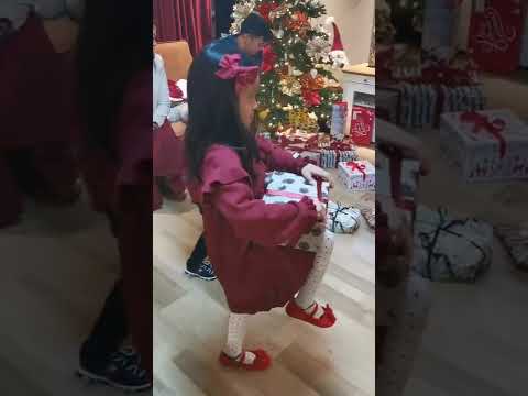 Amazing Reaction When Kids Open Their Christmas Gifts/Living In Norway