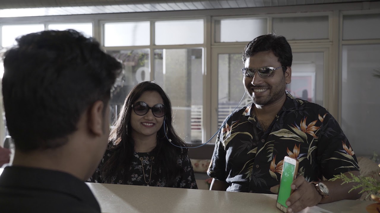 Holiday Bazaar.co | Commercial | Macguffin Frames