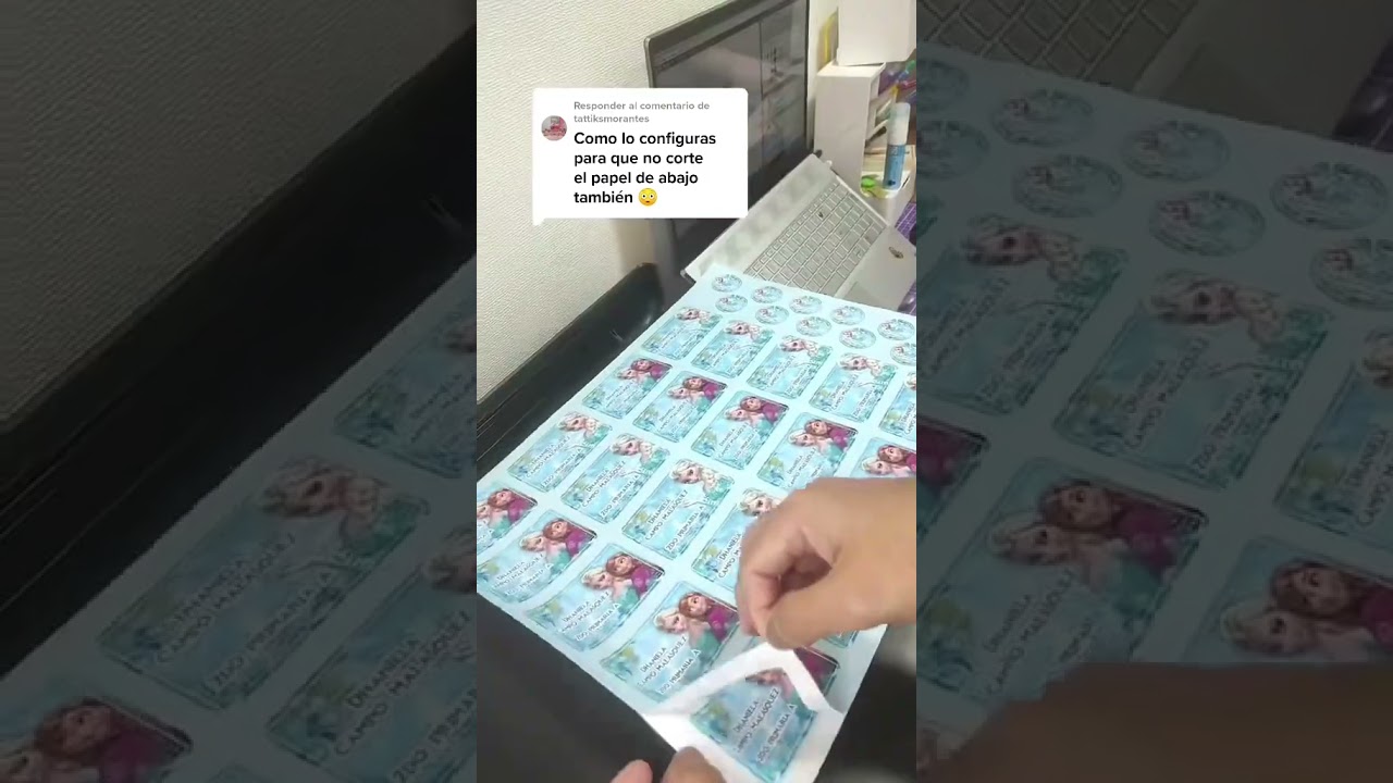 Etiquetas escolares semitroqueladas #printandcut #etiquetaspersonalizadas #cameo